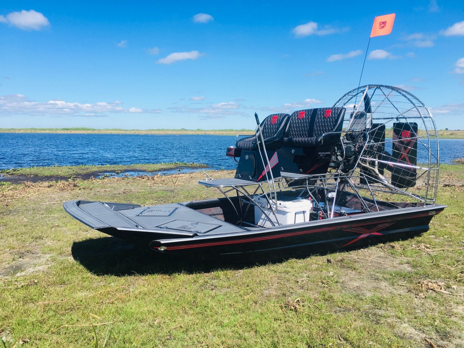 AIRCRAFT 12 – Diamondback Airboats